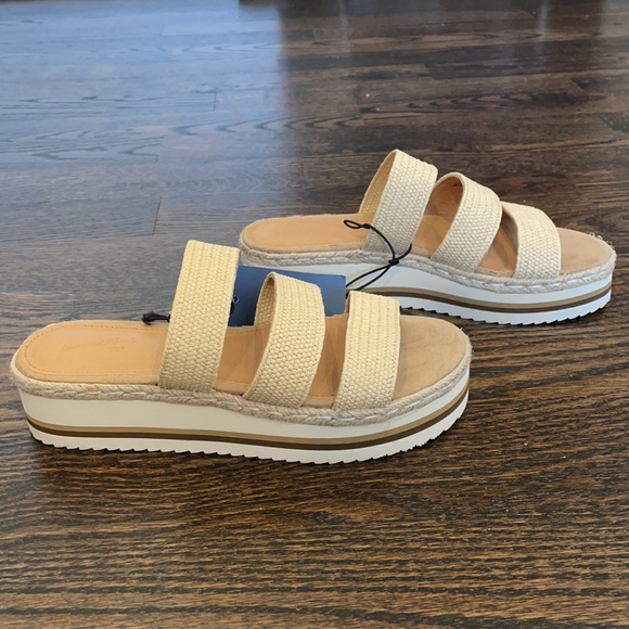 Universal Thread | Shoes | Universal Thread Tan Shoes | Poshmark